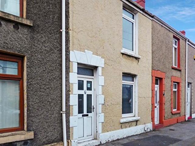 3 Bedroom Terraced House To Rent In Fabian Way, Swansea, SA1