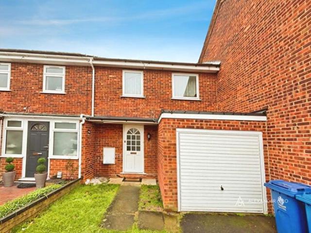 3 Bedroom Terraced House To Rent In Fair Close, Bicester, Oxfordshire, OX26