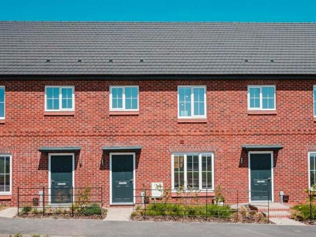 3 Bedroom Terraced House To Rent In Fairham, Nottingham, NG11
