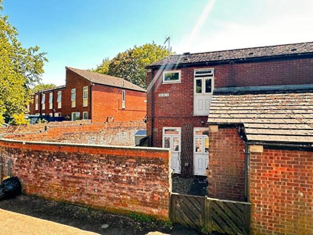 3 Bedroom Terraced House To Rent In Fulmar Lane, Wellingborough, NN8