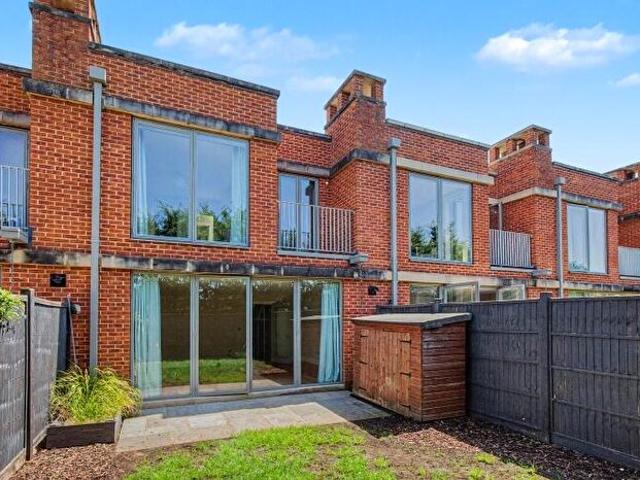 3 Bedroom Terraced House To Rent In Garden Quarter, Caversfield, OX27