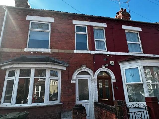 3 Bedroom Terraced House To Rent In Gordon Road, Wellingborough, NN8