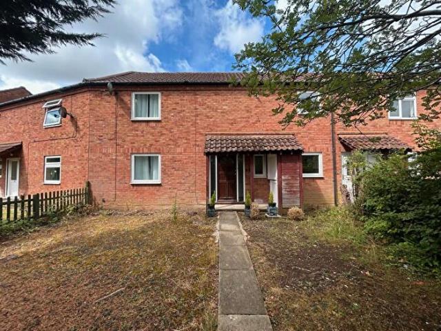 3 Bedroom Terraced House To Rent In Glazier Drive, Neath Hill, MK14