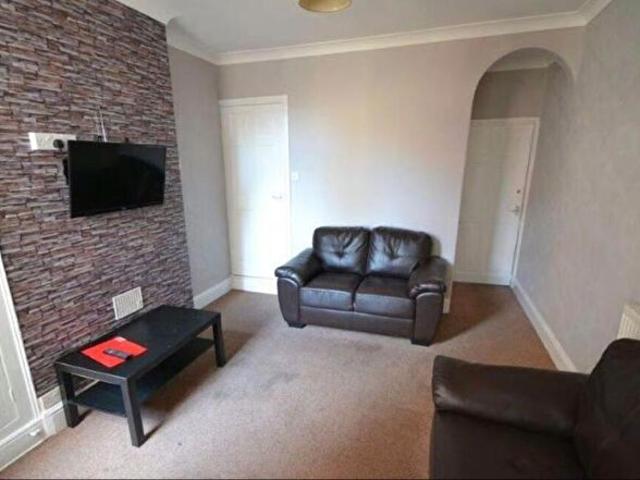3 Bedroom Terraced House To Rent In Grasmere Street, Leicester, LE2