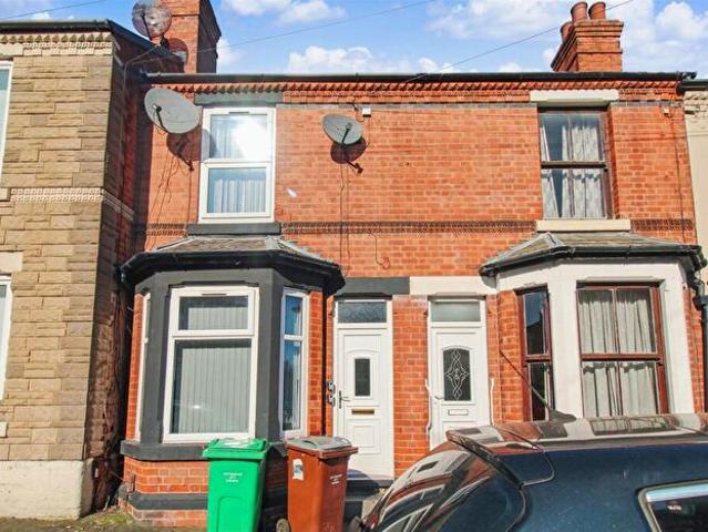 3 Bedroom Terraced House To Rent In Grimston Road, Nottingham, NG7