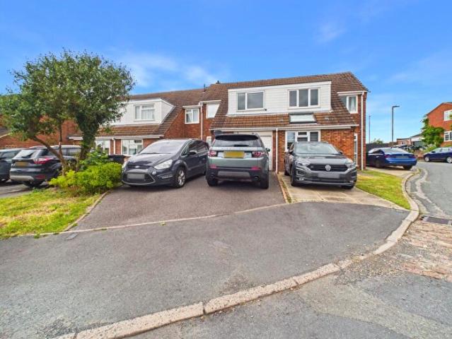3 Bedroom Terraced House To Rent In Hamilton Road, Thame, Oxfordshire, OX9