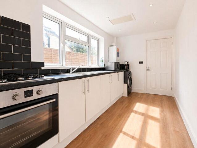 3 Bedroom Terraced House To Rent In Harnall Lane East, Coventry, CV1