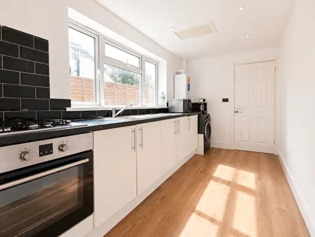 3 Bedroom Terraced House To Rent In Harnall Lane East, Coventry, CV1
