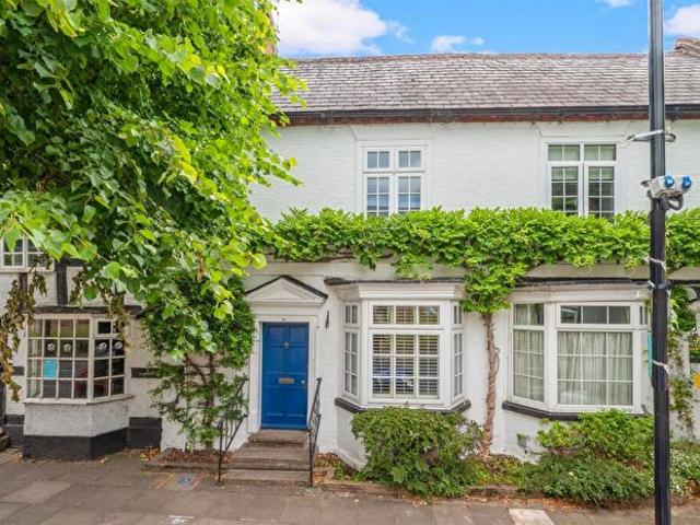 3 Bedroom Terraced House To Rent In High Street, Henley In Arden, B95