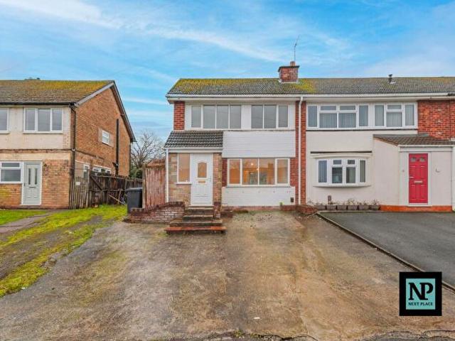 3 Bedroom Terraced House To Rent In Highcliffe Road, Tamworth, B77