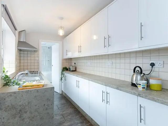 3 Bedroom Terraced House To Rent In Humber Road, Beeston, NG9