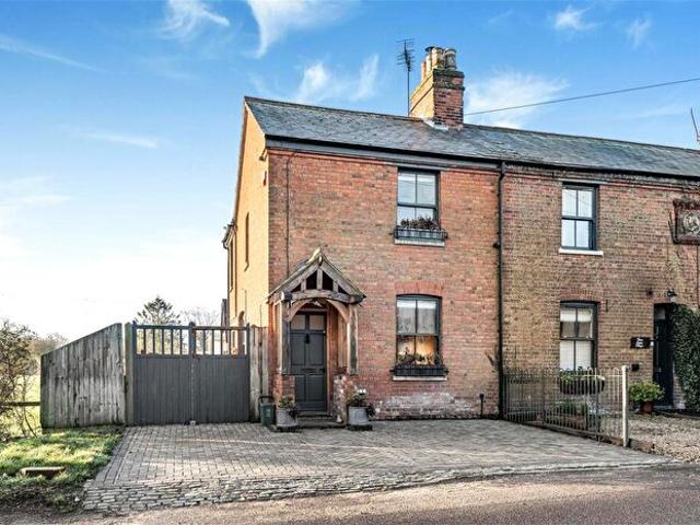 3 Bedroom Terraced House To Rent In Jubilee Cottages, Verney Junction, Buckinghamshire, MK18