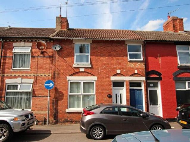 3 Bedroom Terraced House To Rent In King Street, Kettering, Northamptonshire, NN16