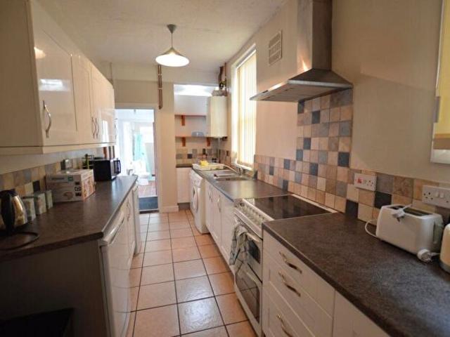 3 Bedroom Terraced House To Rent In Knighton Fields Road East, Leicester, LE2