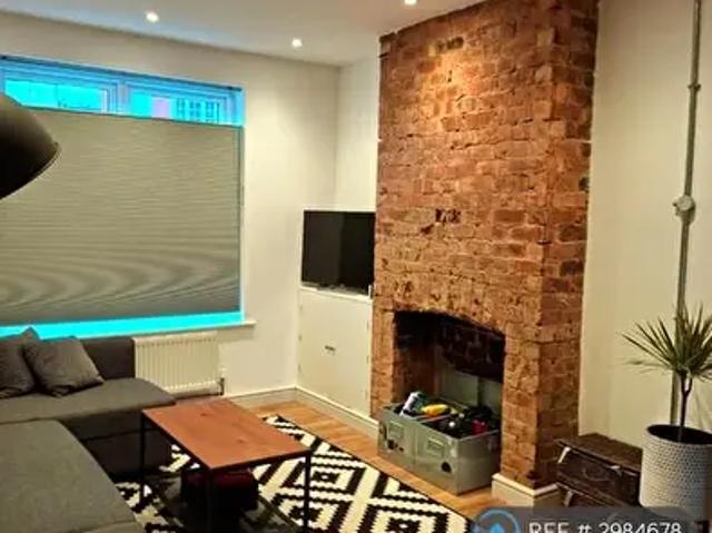 3 Bedroom Terraced House To Rent In Lancaster Road, Kettering, NN16