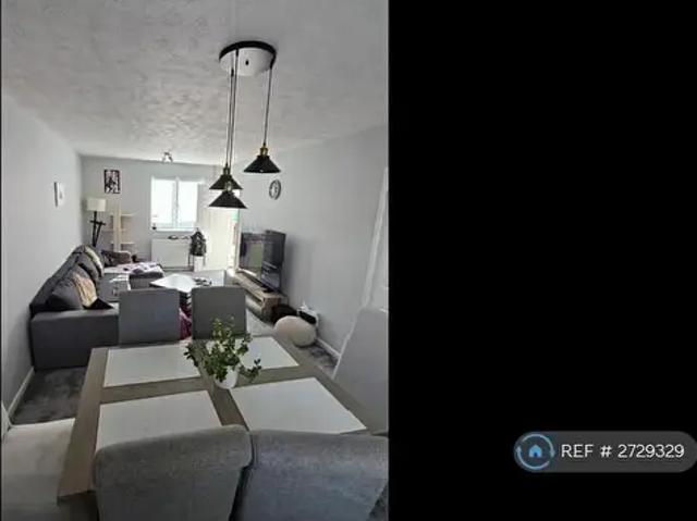 3 Bedroom Terraced House To Rent In Lakeview Green, Northampton, NN3