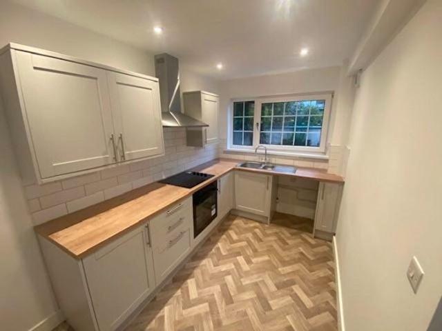 3 Bedroom Terraced House To Rent In Newtown, Brynhyfryd, SA5