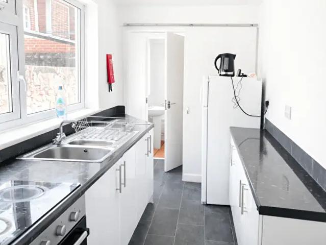 3 Bedroom Terraced House To Rent In Osmaston Street, Lenton, Nottingham, NG7
