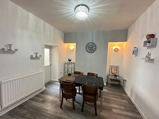 3 Bedroom Terraced House To Rent In Oxford Street, Swansea, SA1