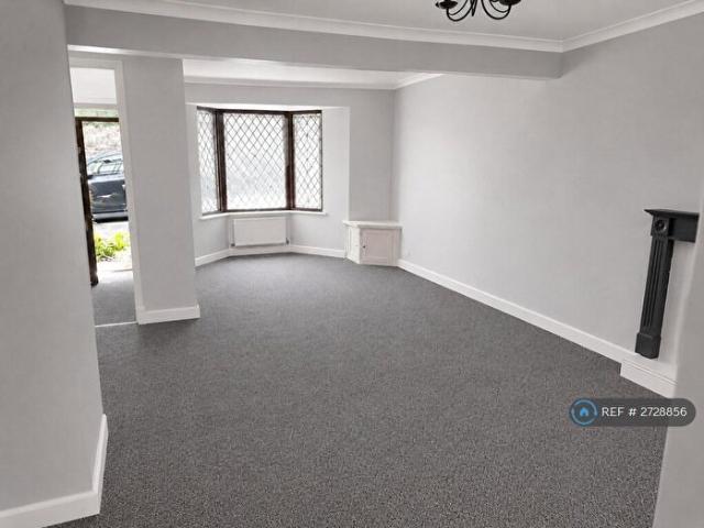3 Bedroom Terraced House To Rent In Pant Yr Heol, Neath, SA11