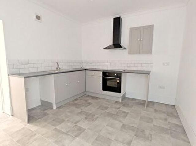3 Bedroom Terraced House To Rent In Perrott Street, Treharris, CF46