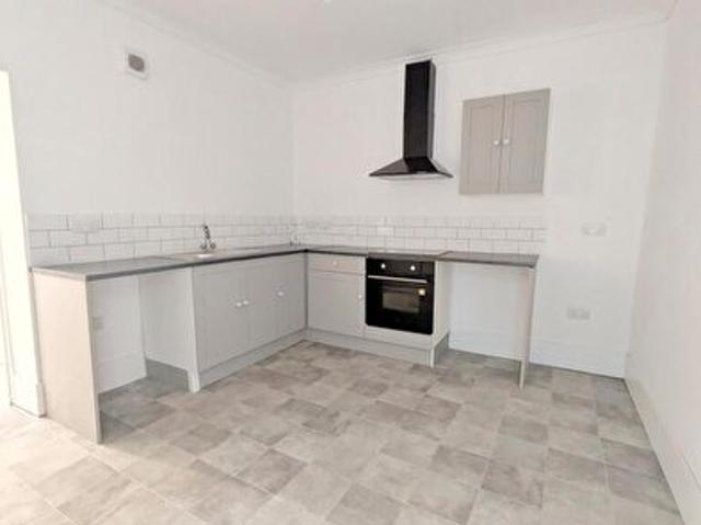 3 Bedroom Terraced House To Rent In Perrott Street, Treharris, CF46
