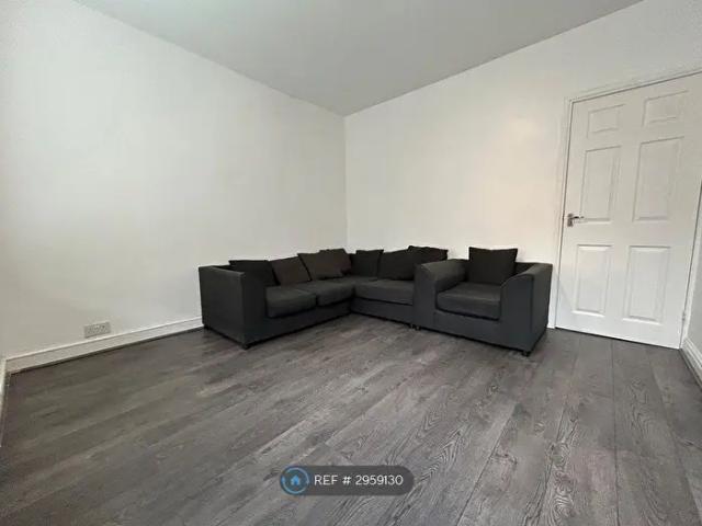 3 Bedroom Terraced House To Rent In Port Arthur Road, Nottingham, NG2