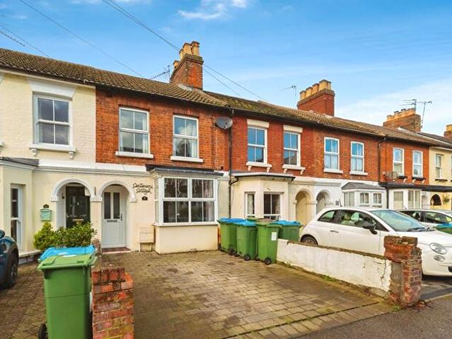 3 Bedroom Terraced House To Rent In Queen Street, Aylesbury, HP20
