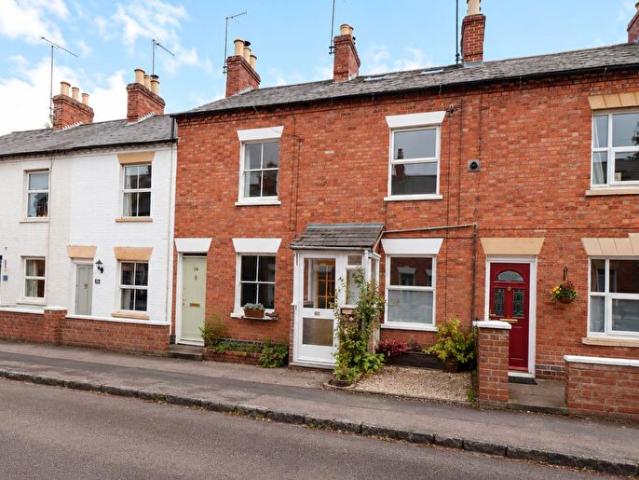 3 Bedroom Terraced House To Rent In Queens Road, Banbury, OX16