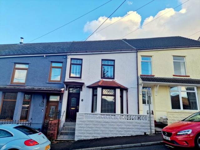 3 Bedroom Terraced House To Rent In School Road, Cymmer, SA13