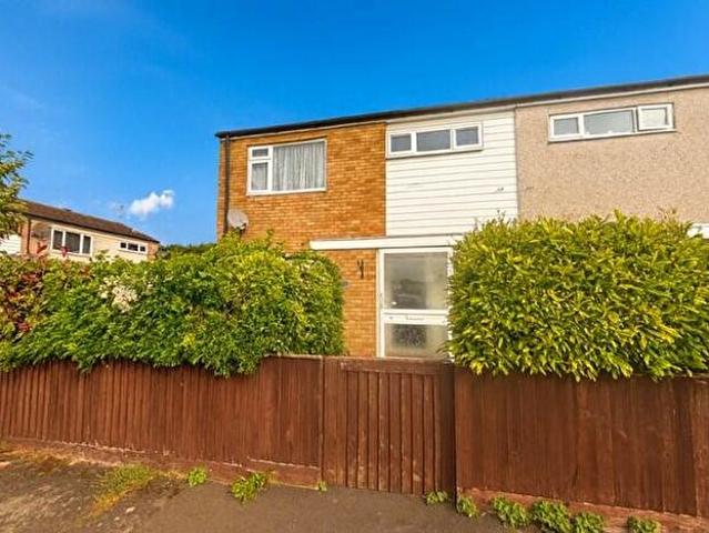 3 Bedroom Terraced House To Rent In St. Anthonys Close, Aylesbury, HP19