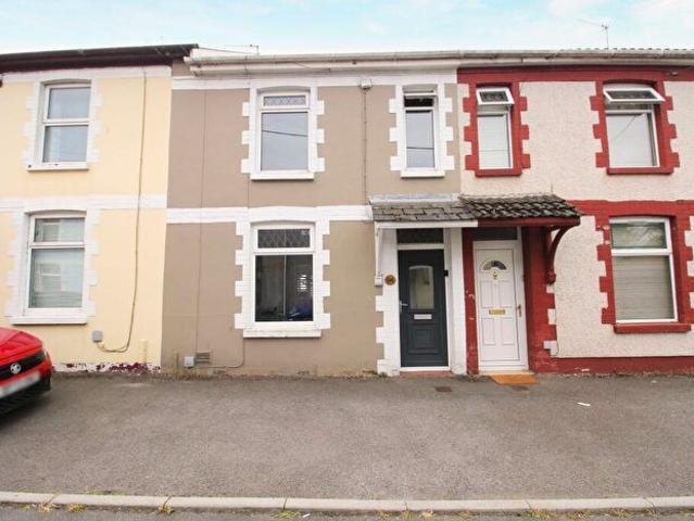 3 Bedroom Terraced House To Rent In Stuart Street, Pontyclun, CF72