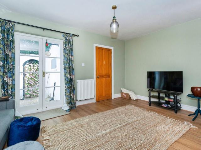 3 bedroom terraced to rent