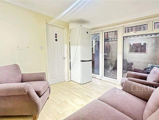 3 bedroom terraced to rent Brendon Avenue, Luton, Bedfordshire, LU2