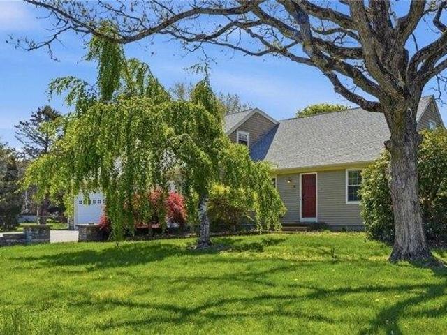 3 bedroom, Tiverton RI 02878 104263443