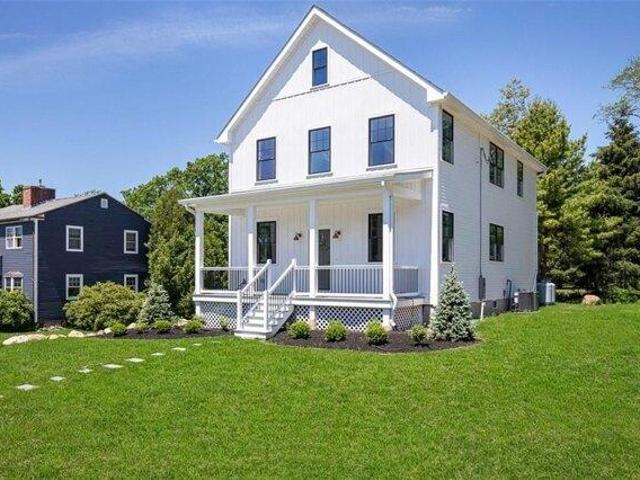 3 bedroom, Tiverton RI 02878 104513655