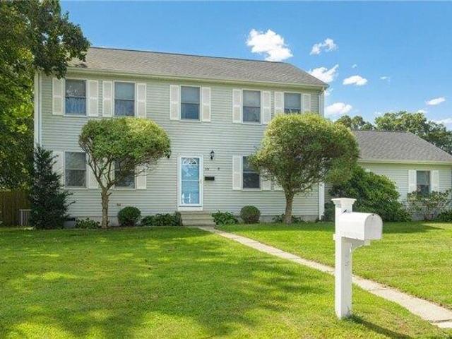 3 bedroom, Tiverton RI 02878 LS102061060