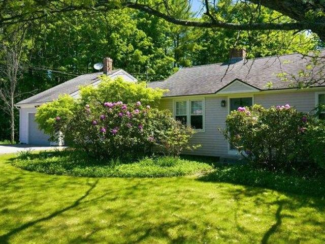 3 bedroom, Tilton NH 03276 103431111