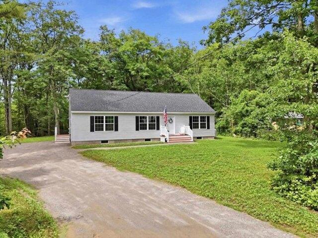 3 bedroom, Tilton NH 03276 104444266