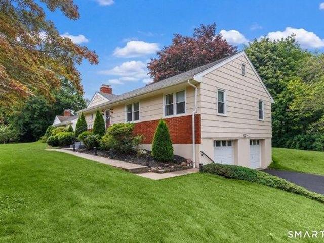 3 bedroom, Trumbull CT 06611 104568737