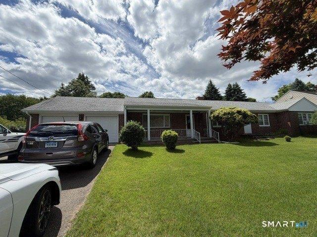 3 bedroom, Trumbull CT 06611 105113076