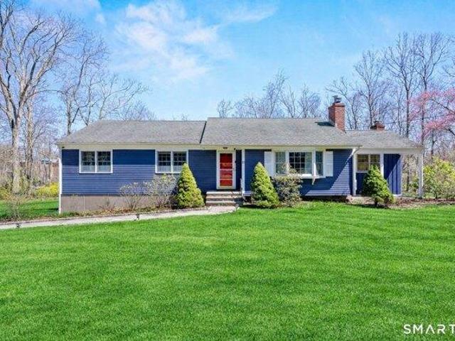 3 bedroom, Trumbull CT 06611 103071532