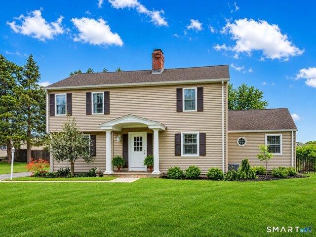 3 bedroom, Trumbull CT 06611 LS102799013