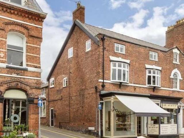 3 bedroom triplex for sale in High Street Tarporley CW6