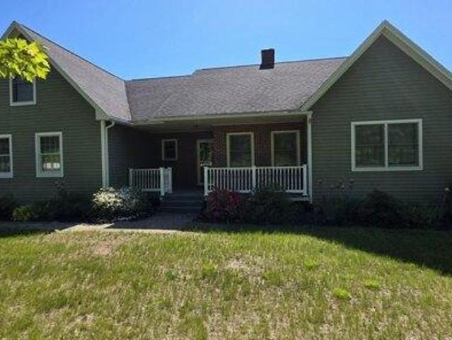 3 bedroom, Turner ME 04282 103498824