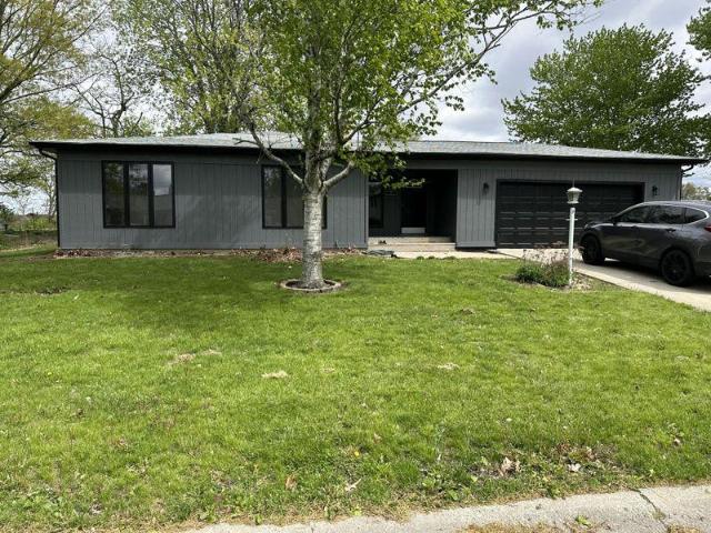 3 bedroom, Tuscola IL 61953 LS100973552