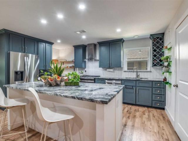 3 bedroom, Tx Tx 102588698