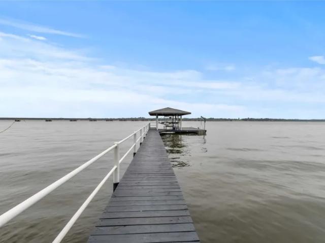 3 bedroom, Tx Tx 102701927