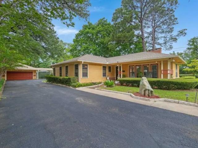 3 bedroom, Tx Tx 102701977