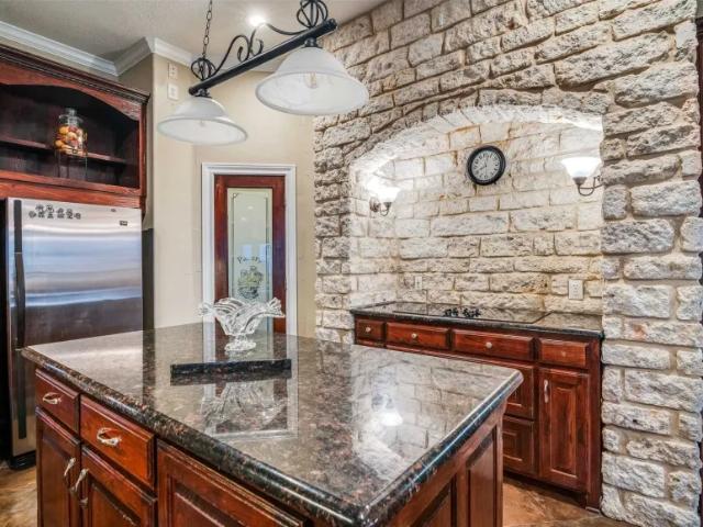3 bedroom, Tx Tx 102701984